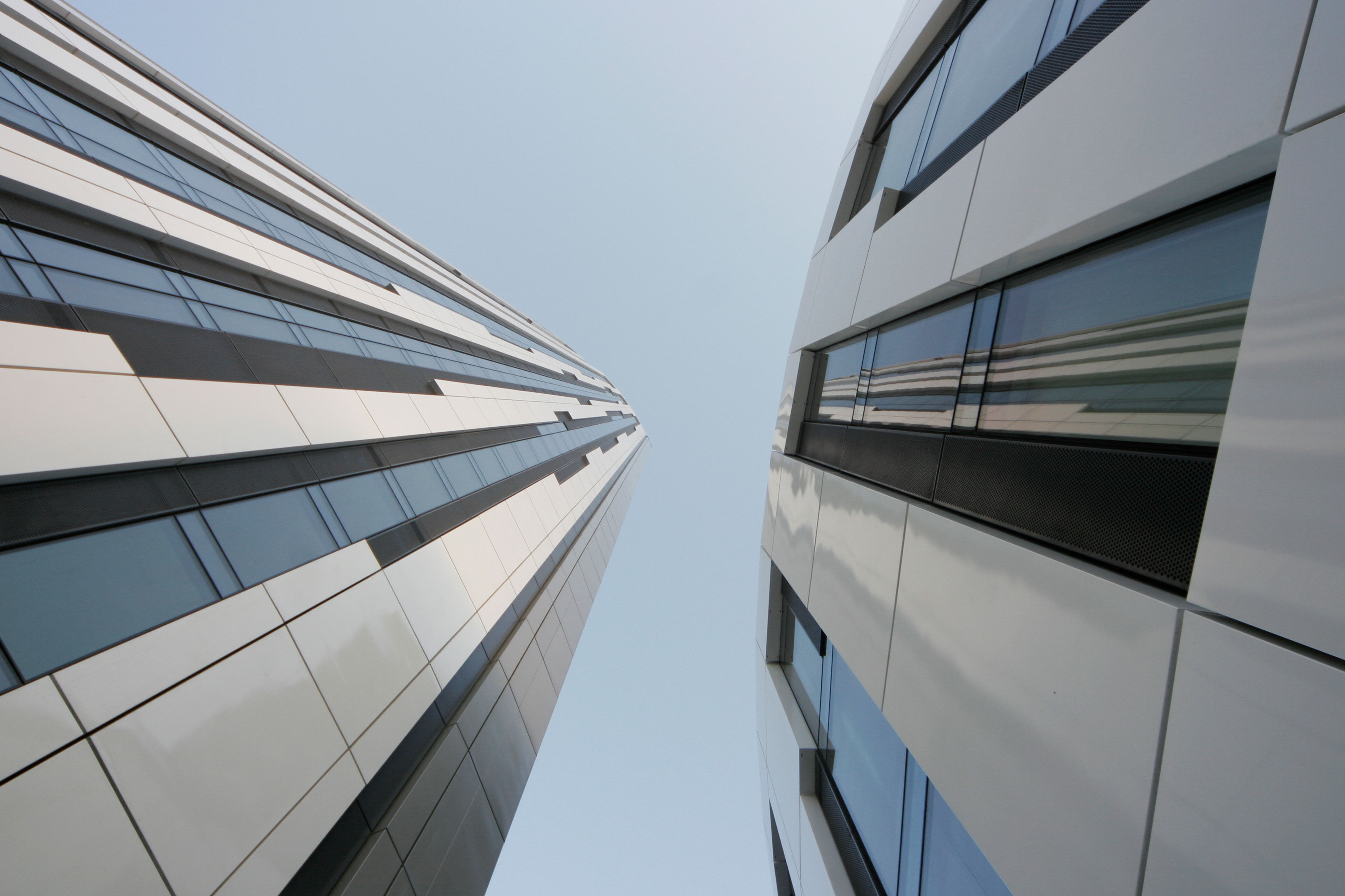 Strata SE1 | Projects | Multiplex